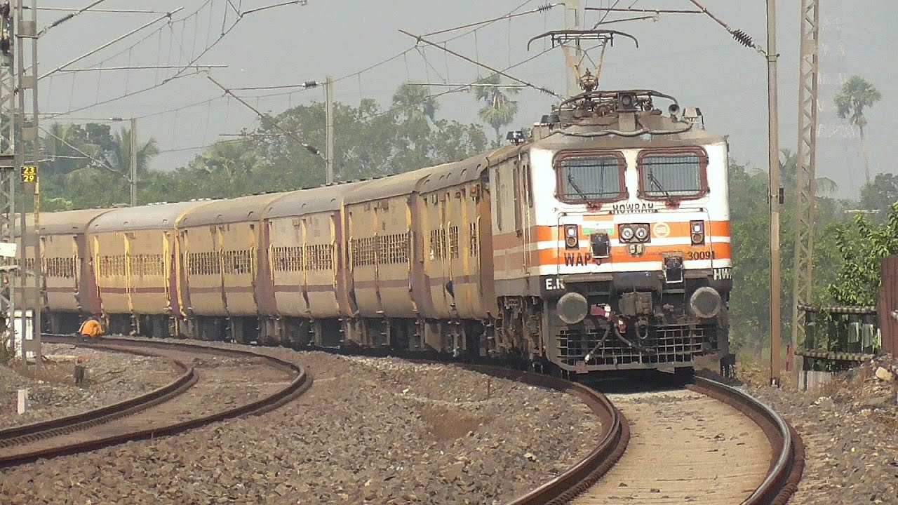 🚅Full Speed Trains on Sharp Blind Curve | WAP-5 InterCity, WAP-4 & Fast ...