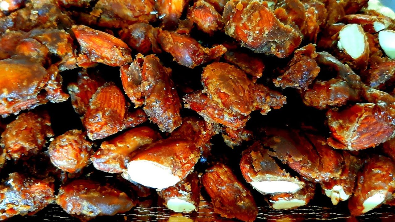 Panutsa using almonds and muscovado sugar.Ugly but yummy. - YouTube