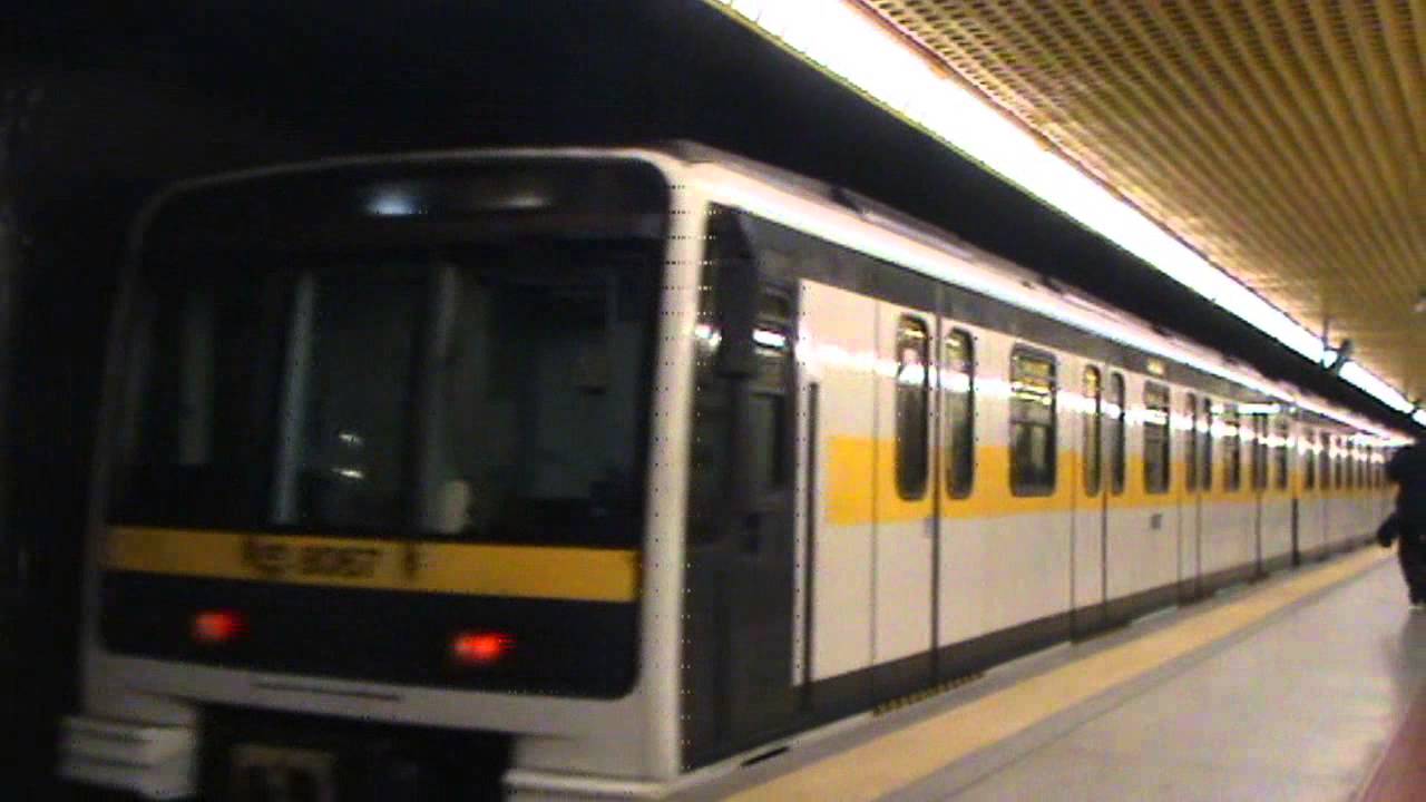 0685 🇮🇹 Milano (Maciachini) 🚇 ATM MM 8067 Comasina MM 9153 San Donato ...