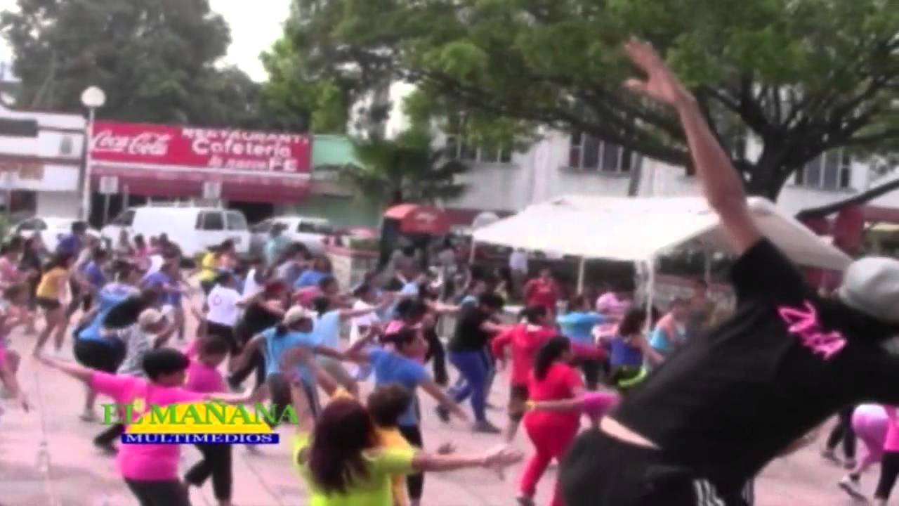 Practicar zumba eleva autoestima de la mujer - YouTube