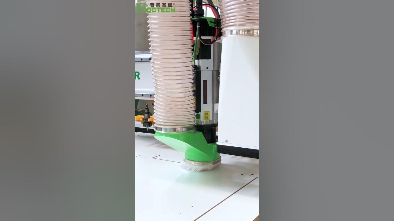 Auto loading and unloading cnc router - YouTube