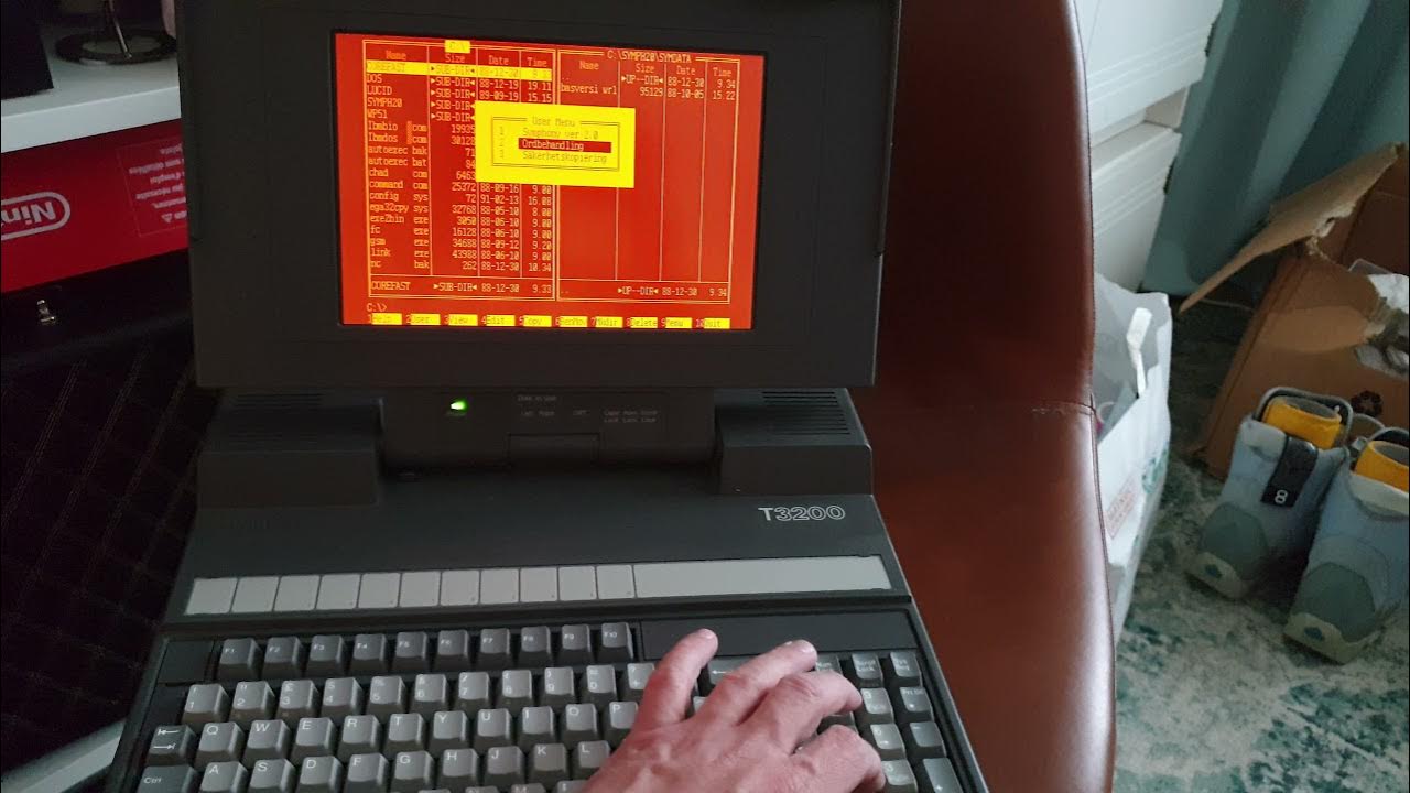 Toshiba T3200 in full working condition. - YouTube