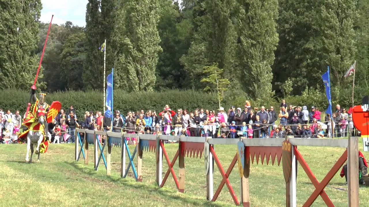 Jousting Knights At Hever Castle 2014 - YouTube