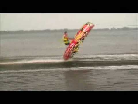 WEGO Kite Tube - One of the best at sea - YouTube