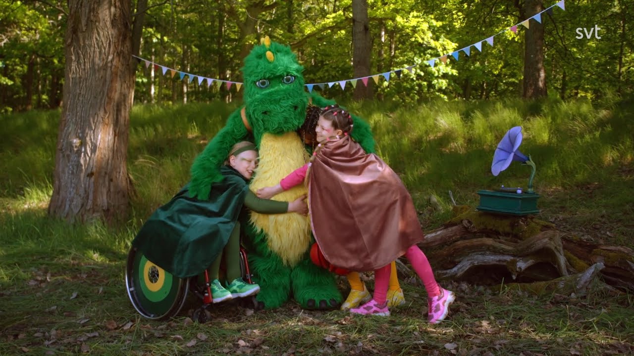 ett fall för kluro säsong 1 avsnittet 7 god jul 2014 🎄 - YouTube