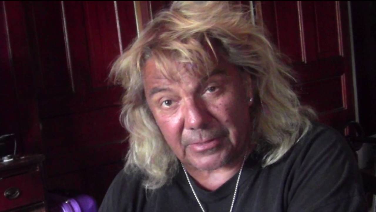 Johnnie Bolin perform at Purple Night 2016 - YouTube