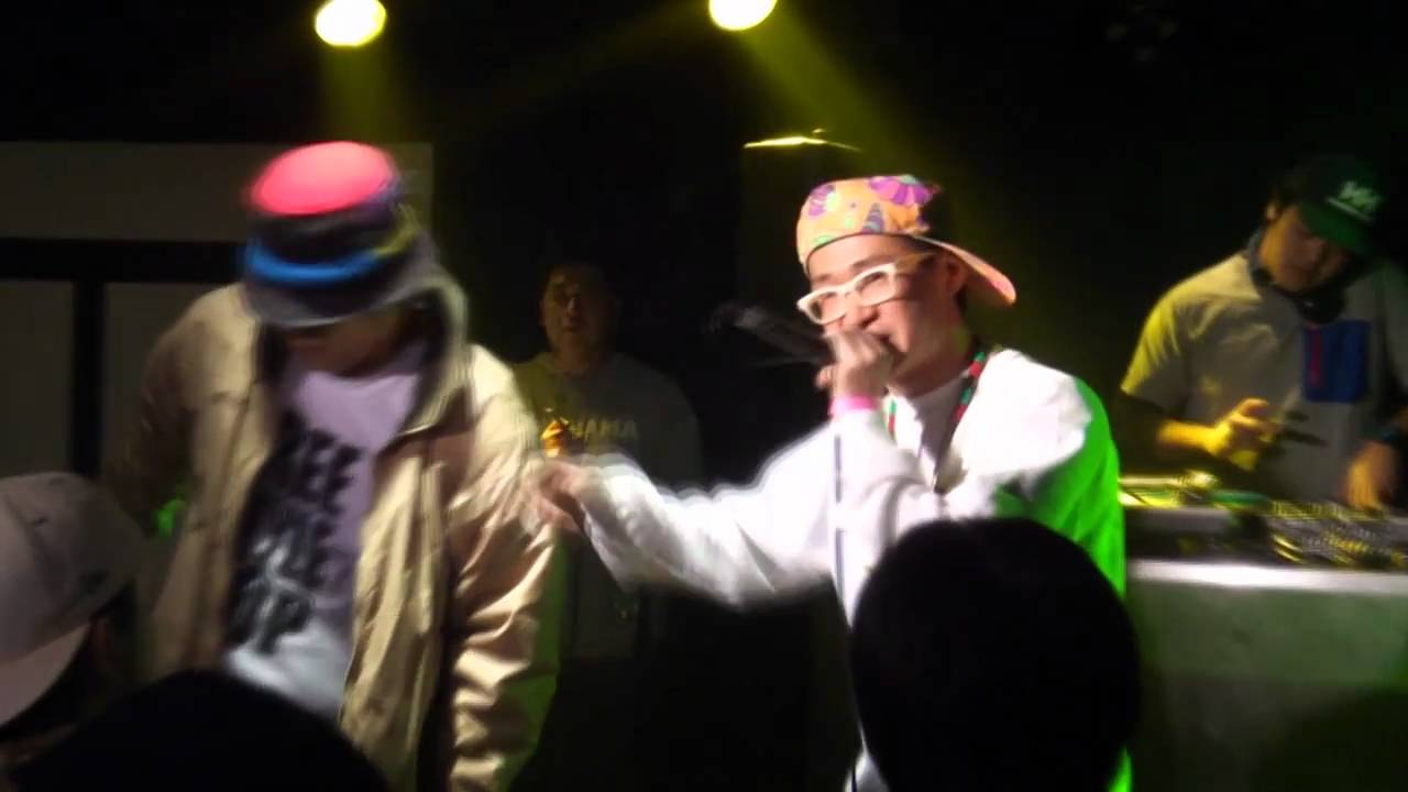 BBOY PARK MCバトル 関東第一予選 準決勝 MACHEEDEF vs 抹 2本目 - YouTube