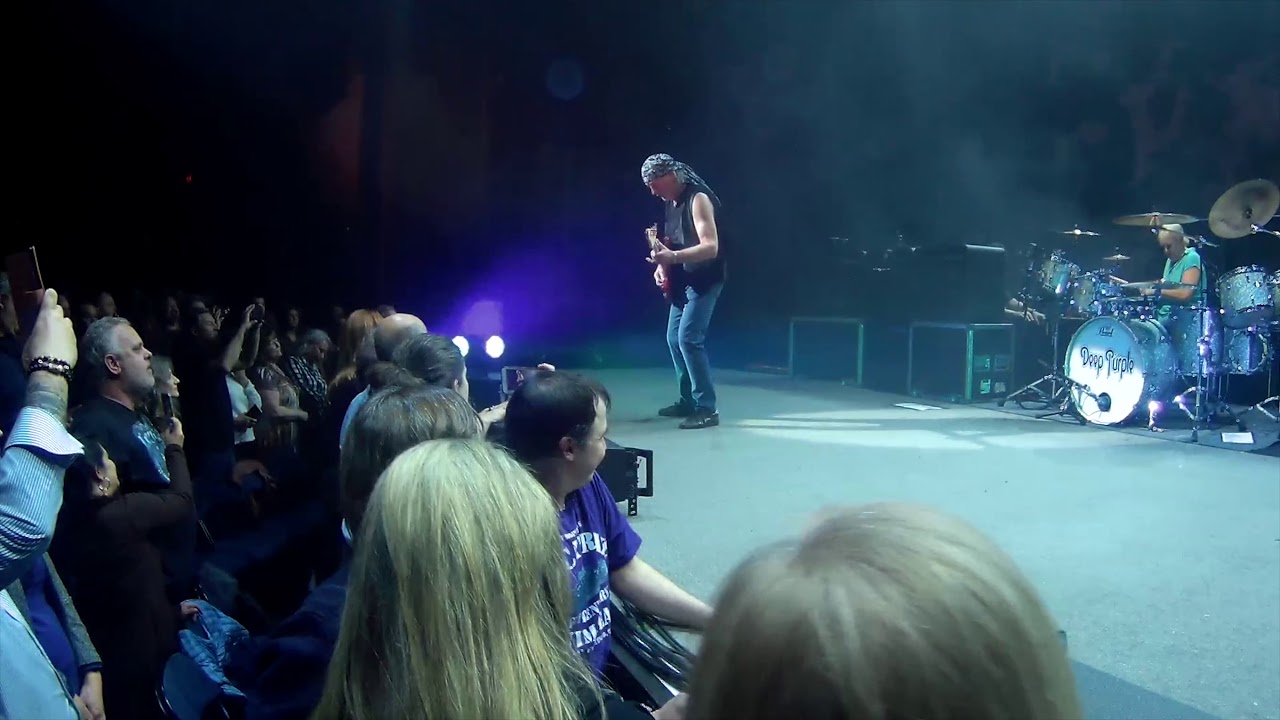 Deep Purple, Chicago 2019- Roger Glover solo. - YouTube