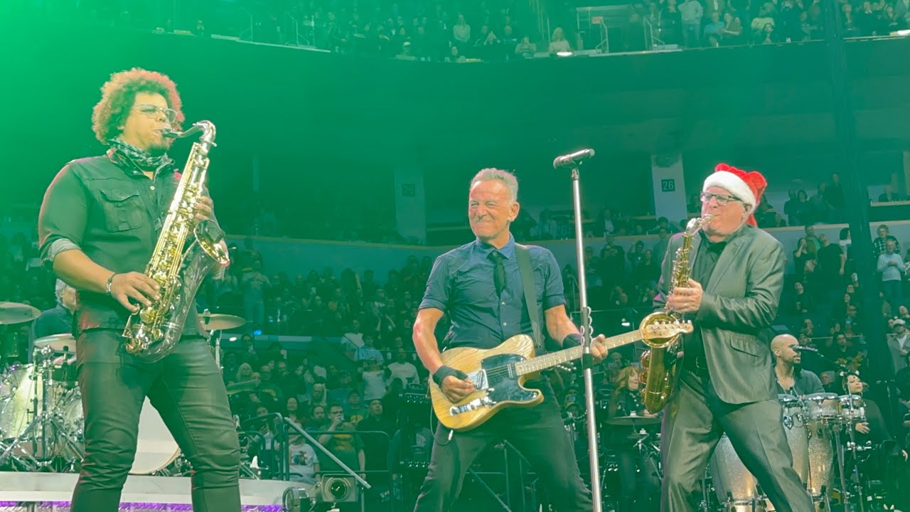 Bruce Springsteen and The E Street Band - “Santa Claus is Comin’ to ...