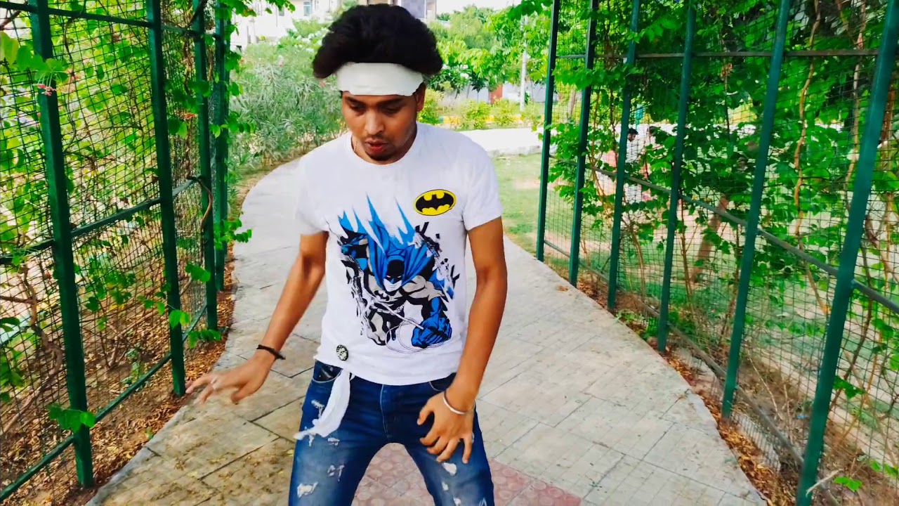 PAINTRA || MUKKEBAAZ || DANCE VIDEO || DIVINE || AAYAN DANSIR - YouTube