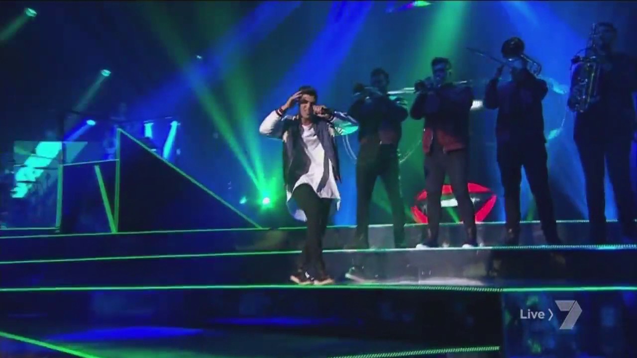 Vlado Sings Thriller By Michael Jackson - YouTube