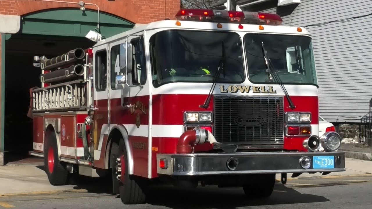 Lowell, MA Fire Department Engine 4 Leaving the Station - YouTube