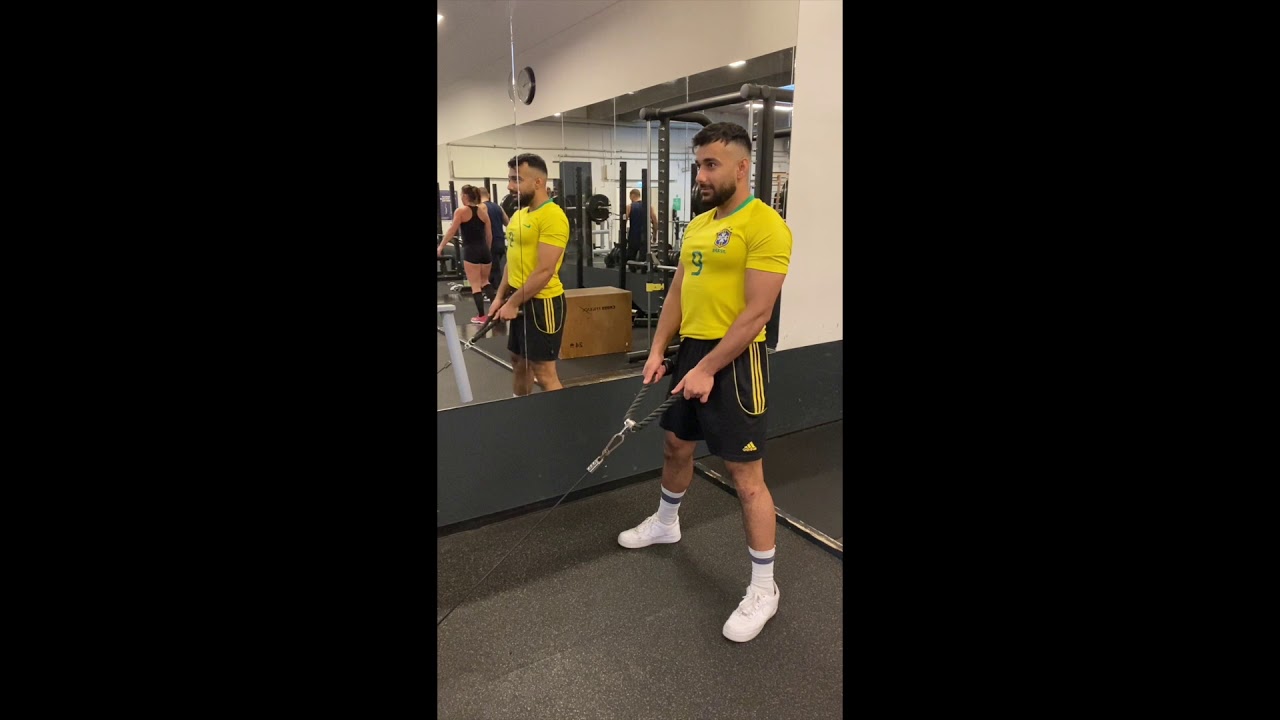 Fitbywh - Cable sumo squat - YouTube