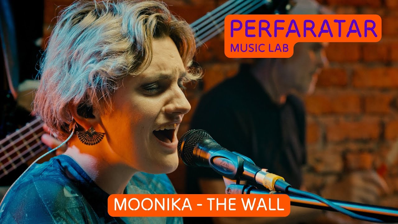 Moonika - The Wall (Live): A Stunning Performance You Can't Miss! - YouTube