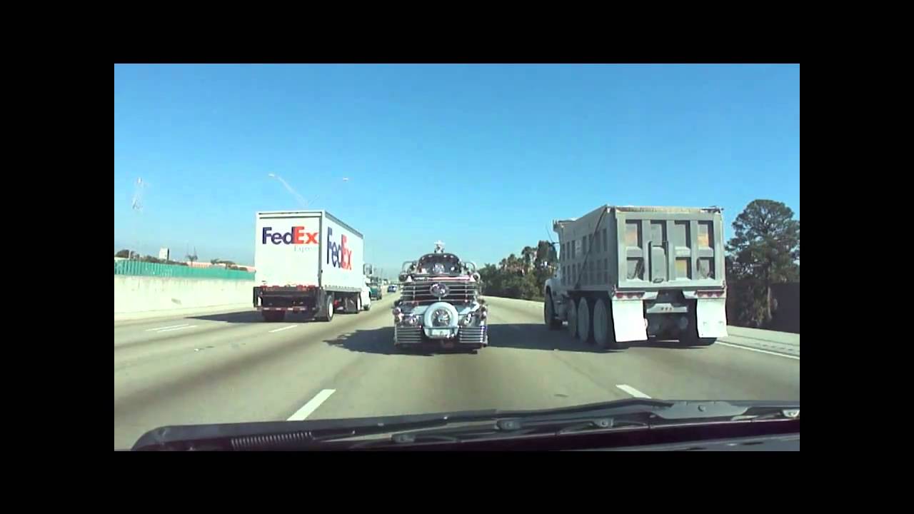 crazy limo Mercedes-Benz 300TD - YouTube