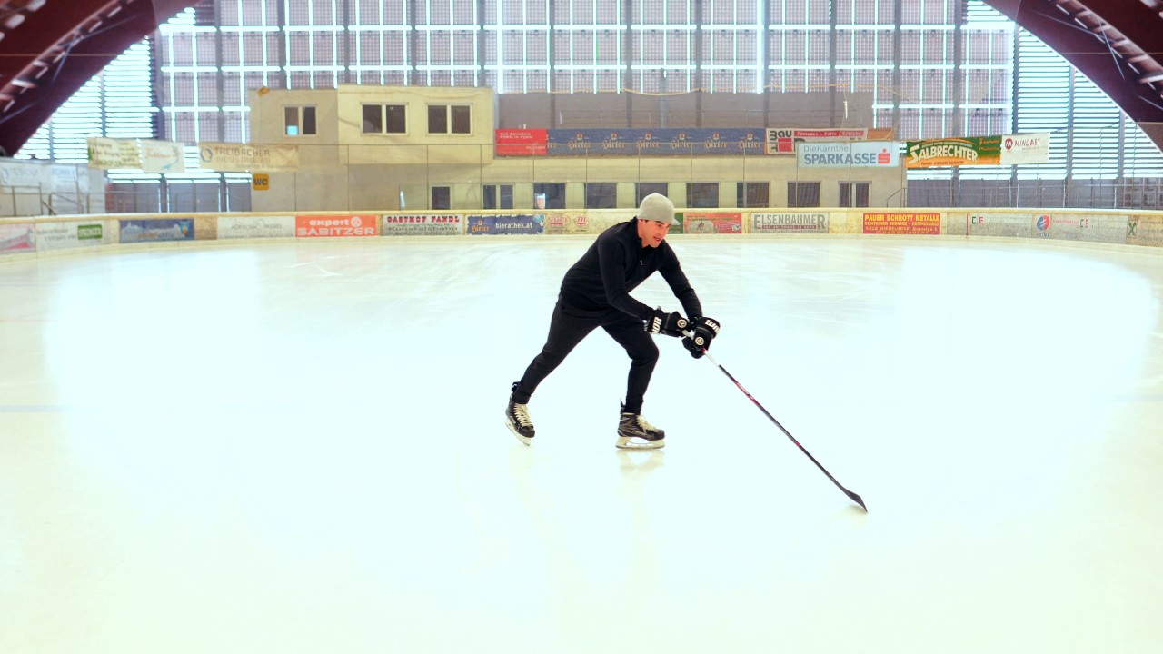 Forward Skating Drill: One Leg Inside and Outside Edge Half Circle ...