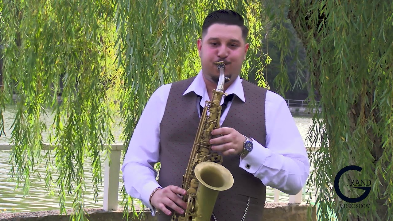 FORMATIA GRAND MUSIC SHOW LELE MANDRELE Daniel Croitoru - YouTube