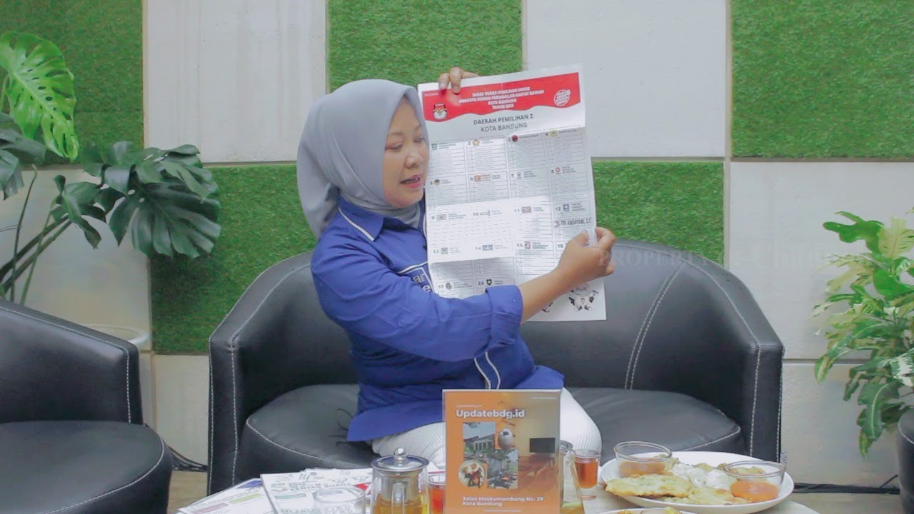 Caleg PAN Tri Andayani, S.T., Dapil 2 Mengajak Untuk Memilih Surat ...