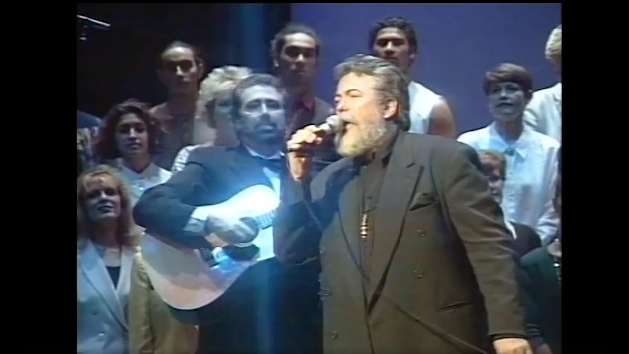 Dash Crofts sings ‘One Planet, One People Please’ at Pacific Horizons ...