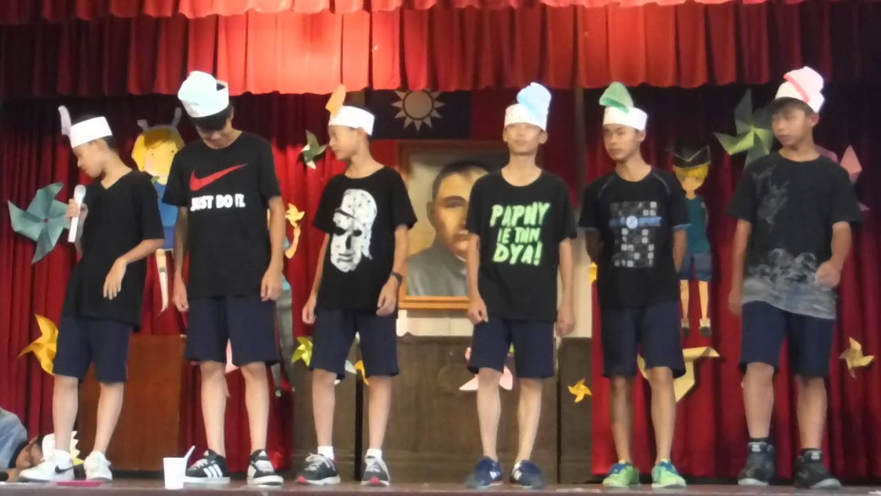 Snow White Reader's Theatre - YouTube