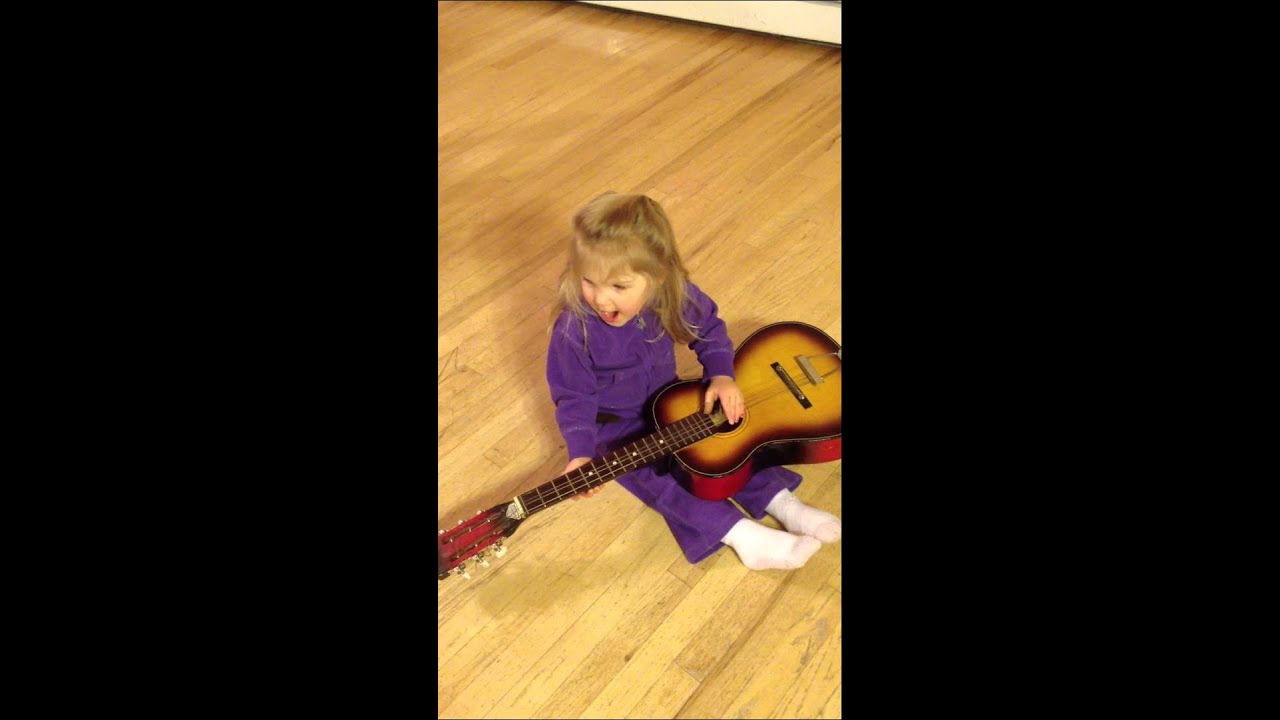 Kenadie wants to be a performer - YouTube