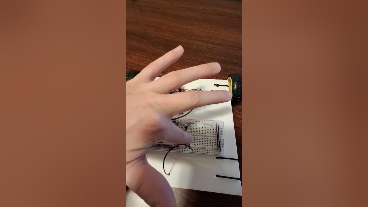 Basic Arduino Robot - YouTube