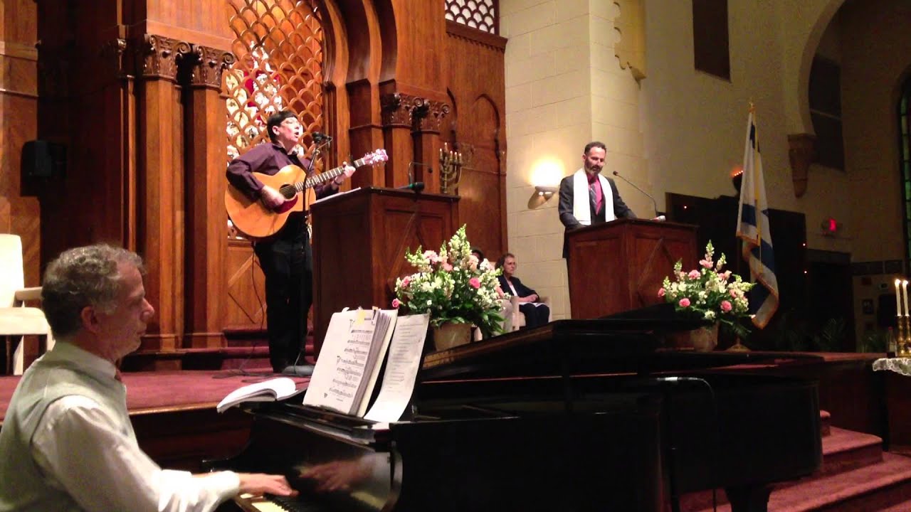 Beth Hamon sings Shalom Aleichem at Temple Israel of Greater Miami ...