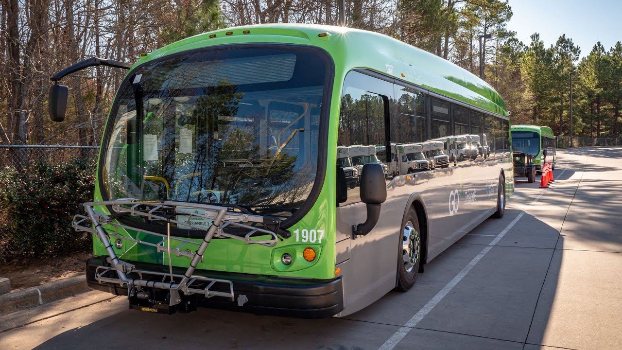 GoTriangle's First Electric Buses - YouTube