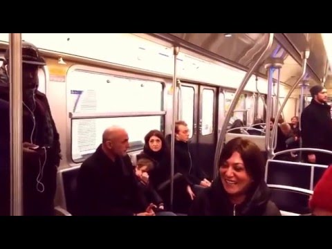 Paris Metrosunu Trolleyen Adanalı