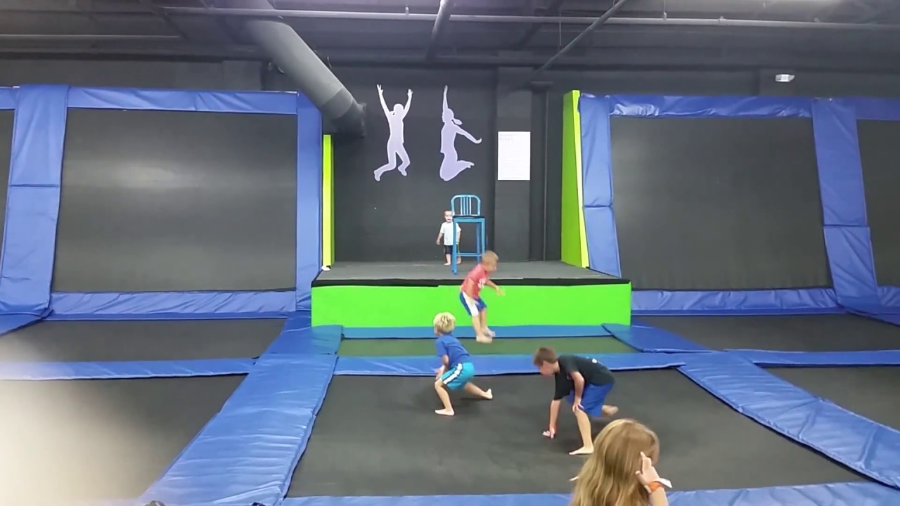 Jump Air Zone Fun Again - YouTube