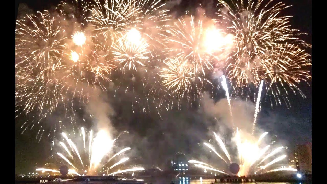 The 46th UAE National Day Celebration Dubai Festival City YouTube the-46th-uae-national-day-celebration-dubai-festival-city-youtube