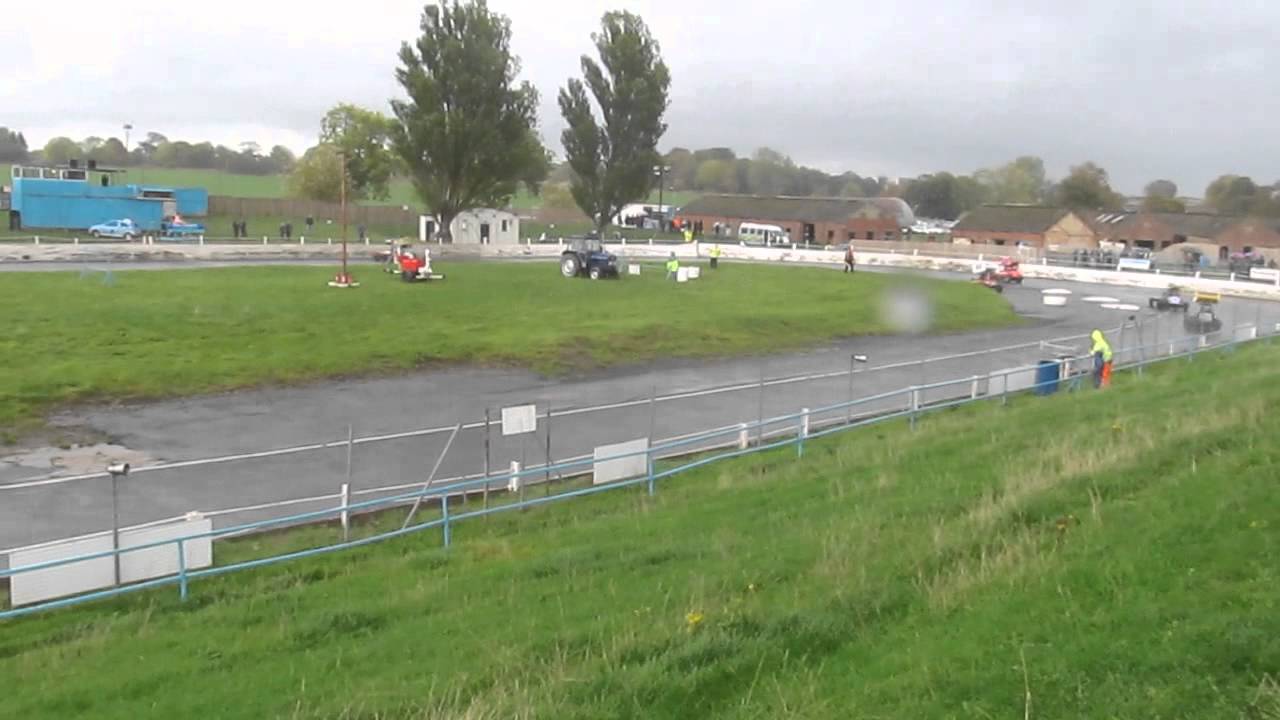 BriSCA F2 Whites & Yellows Final @ Barford Raceway -20th October 2013 ...