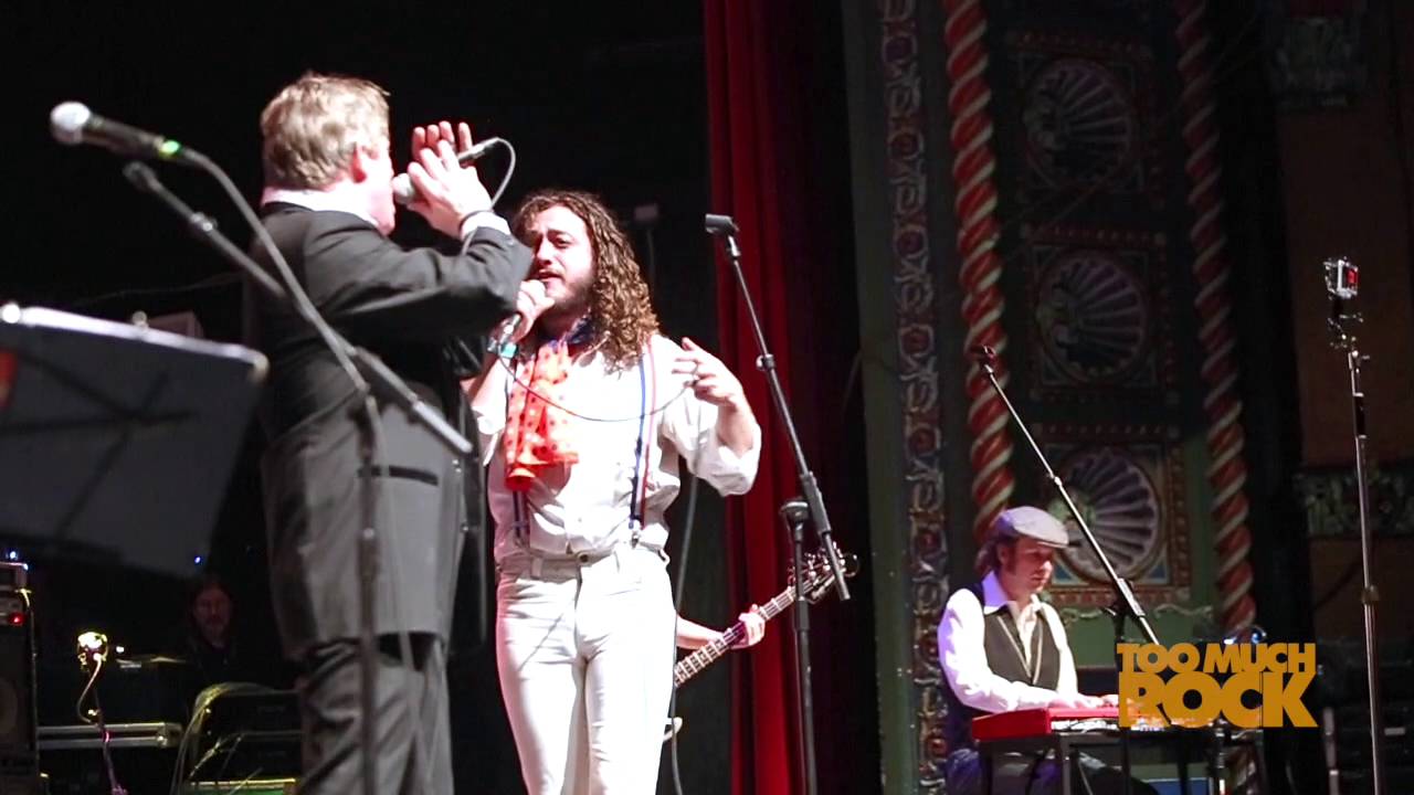 The Band That Fell To Earth - Under Pressure (live cover) - YouTube