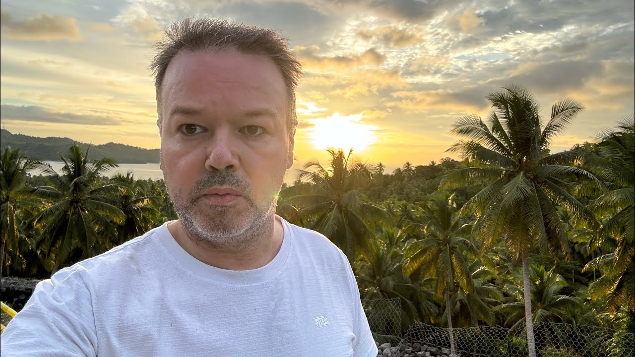 Belgian Tourist Discover Hidden Gem in Libon Philippines - YouTube