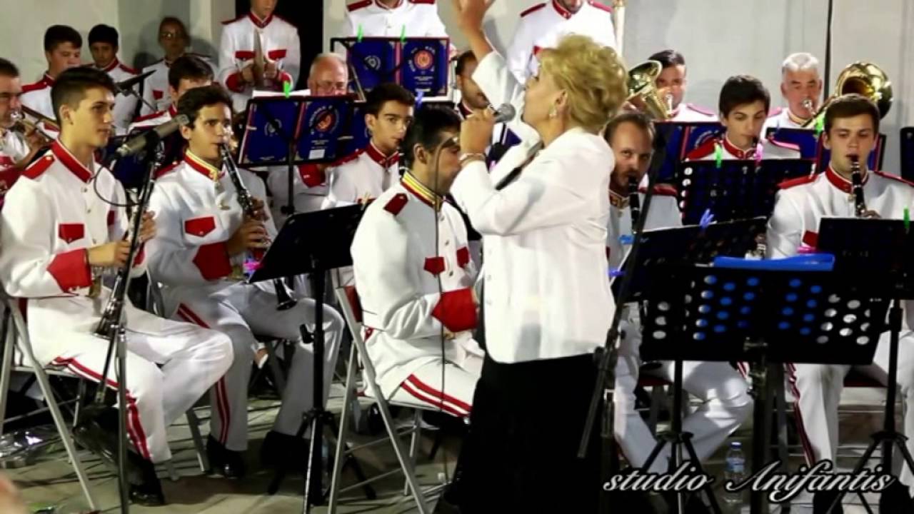 ΚΛΕΙΩ ΔΕΝΑΡΔΟΥ - ΦΙΛΑΡΜΟΝΙΚΗ ΚΥΝΟΠΙΑΣΤΩΝ ΑΥΓΟΥΣΤΟΣ 2016 - YouTube