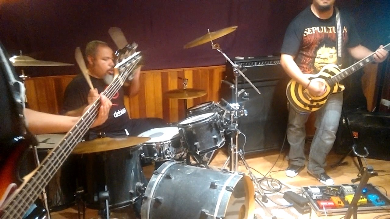 Alive - Pear Jam (cover) - YouTube