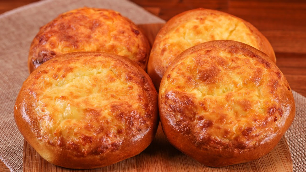 How to Make Pan Casero | Bolivian Cheese Bun Recipe - YouTube