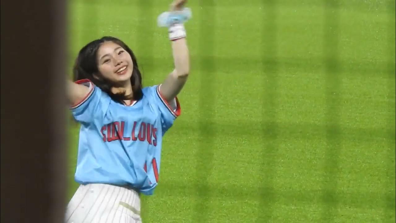 2024/4/21 ヤクルトvsDeNA 5回裏ダンス Passion2024 No11 Aoi - YouTube