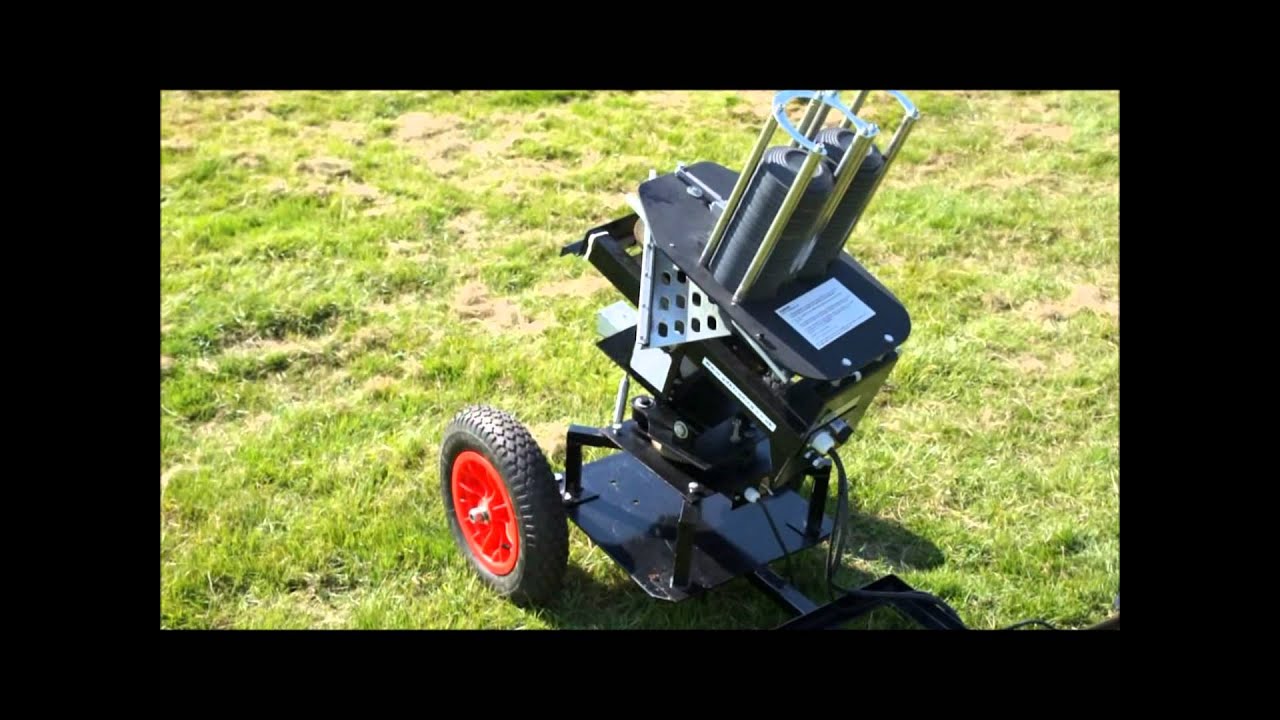 GDK Double arm automatic clay trap, 58-100 target clay trap - YouTube