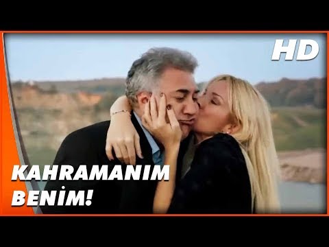 SÜPERTÜRK | Ekber, Kızları Uçarak Kurtarıyor | Türk Komedi Filmi