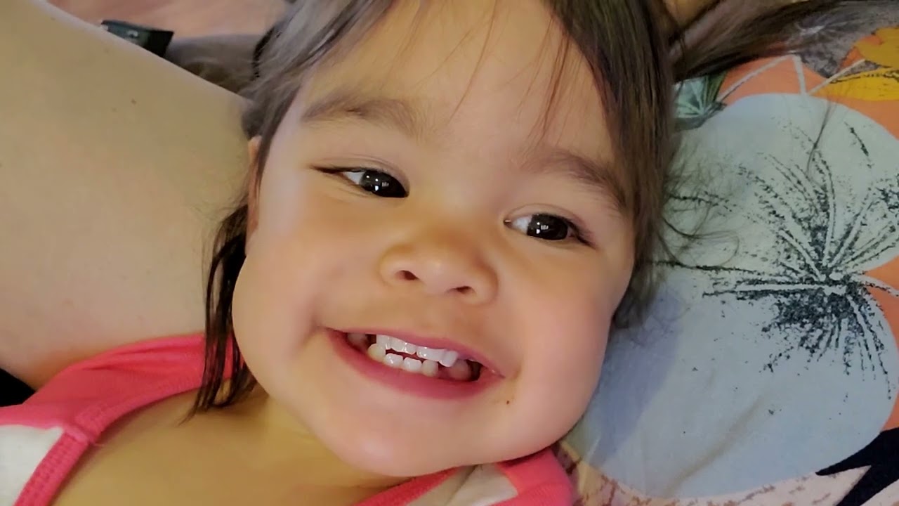 Baby Leah ignoring Mama - YouTube