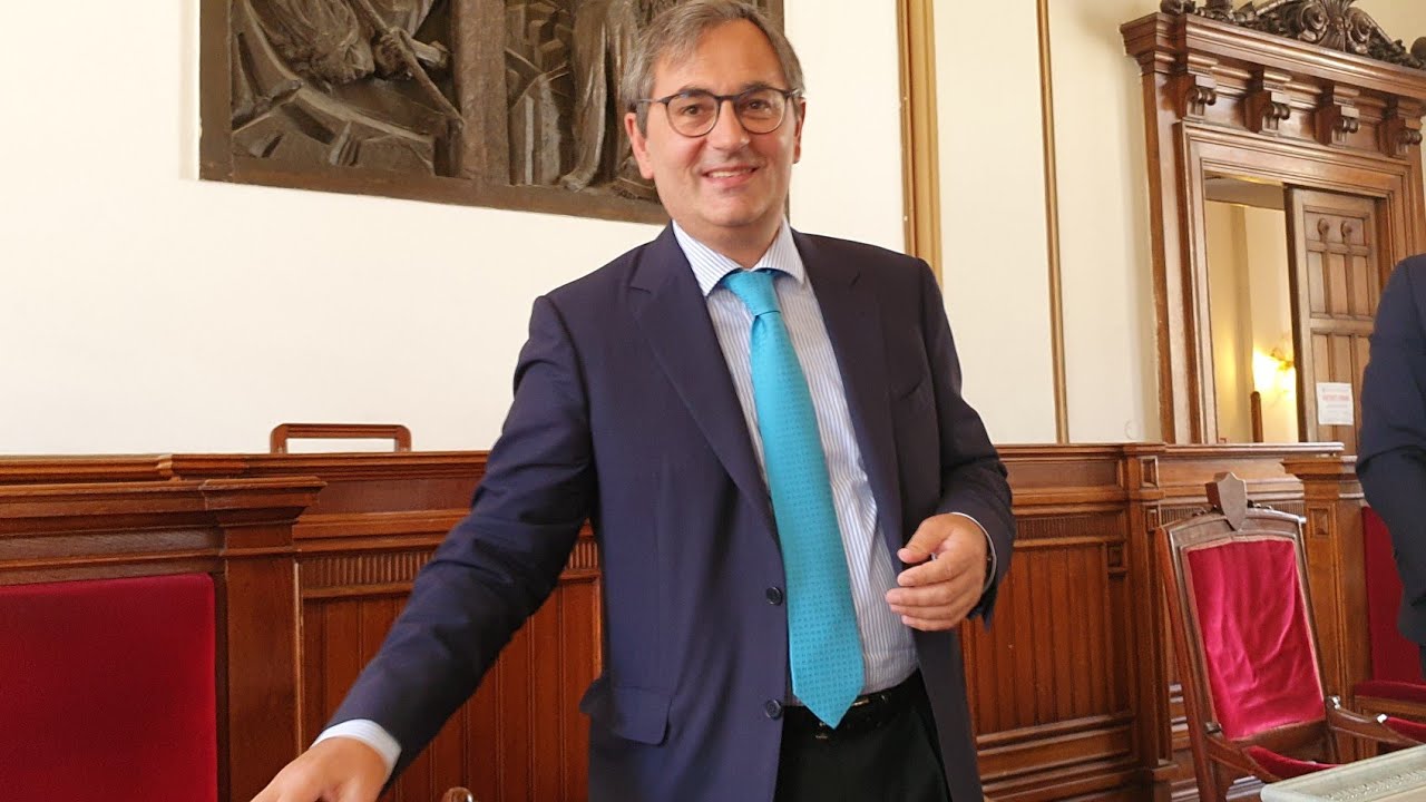 Toc, toc ... sono Roberto ... Roberto Di Bella ... volevo solo dirvi ...