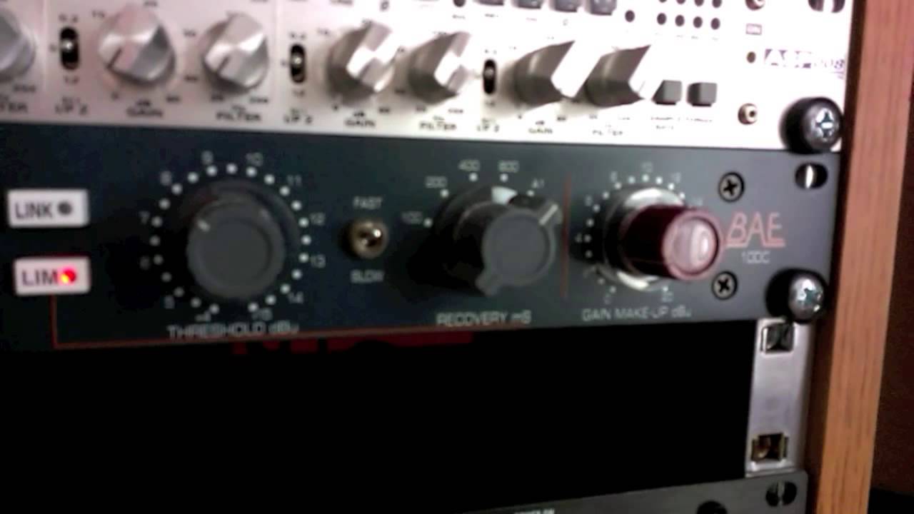 Using a BAE 10DC to compress a Fiddle. - YouTube