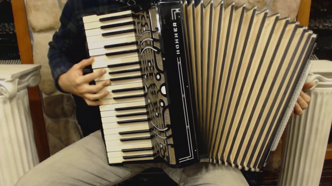 2799 - Black Hohner Regina Piano Accordion LMM 41 120 $799 - YouTube