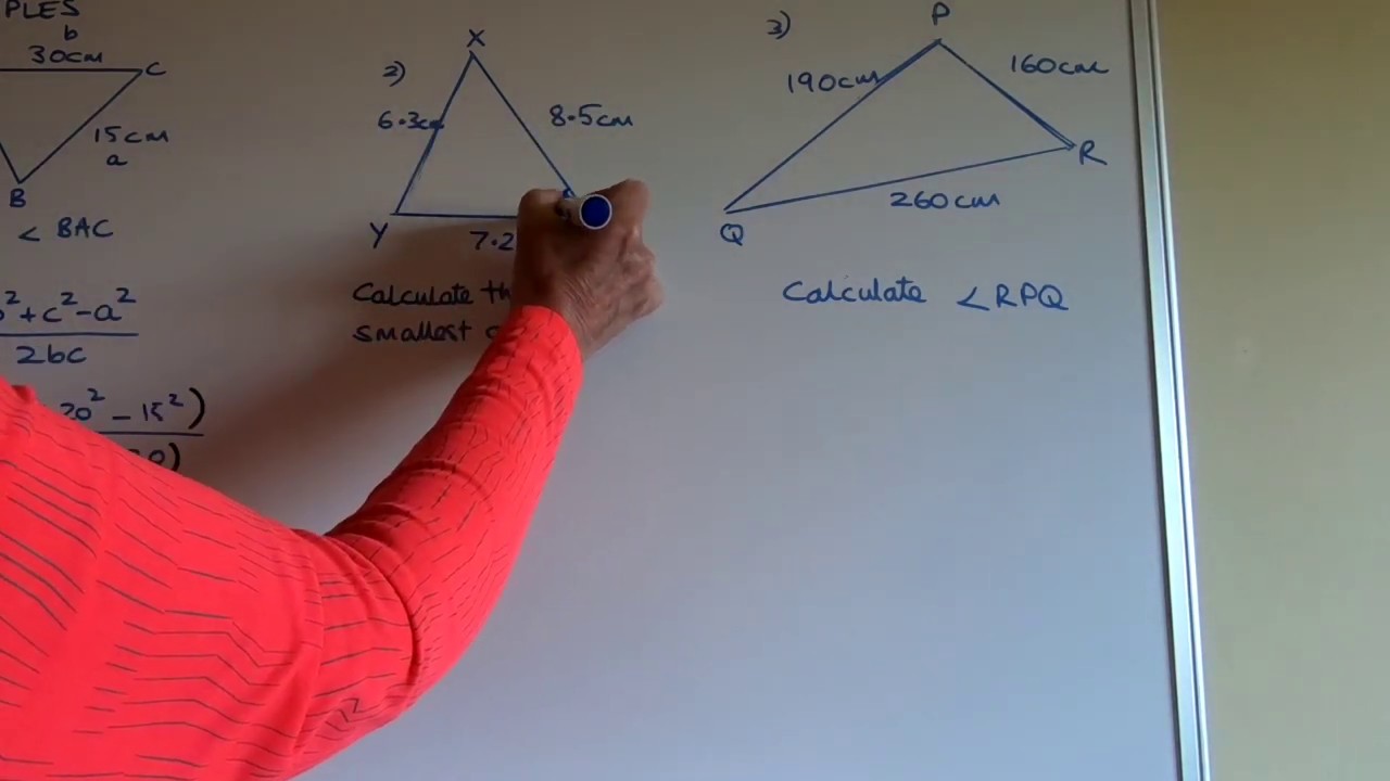 Finding an Angle Using the Cosine Rule - YouTube