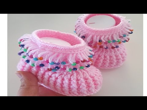 Boncuklu bebek patiği/tığ işi bebek patiği/püsküllü patik