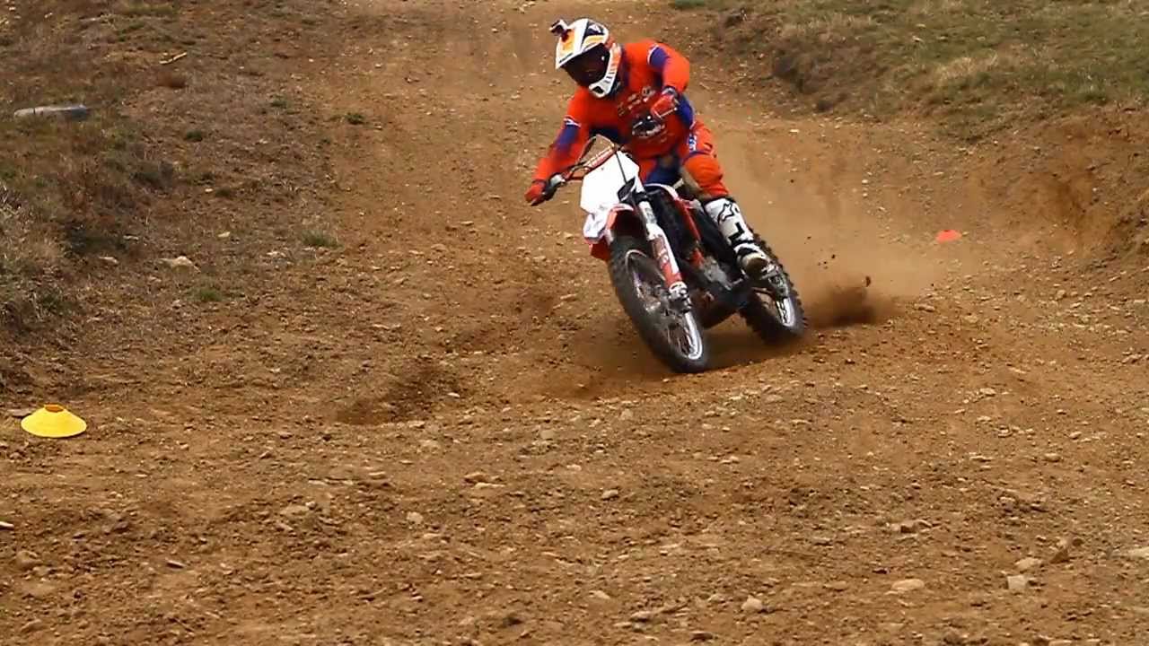 MOTOCROSS - Le virage avec ornière par Sébastien TORTELLI - TOBESPORT ...