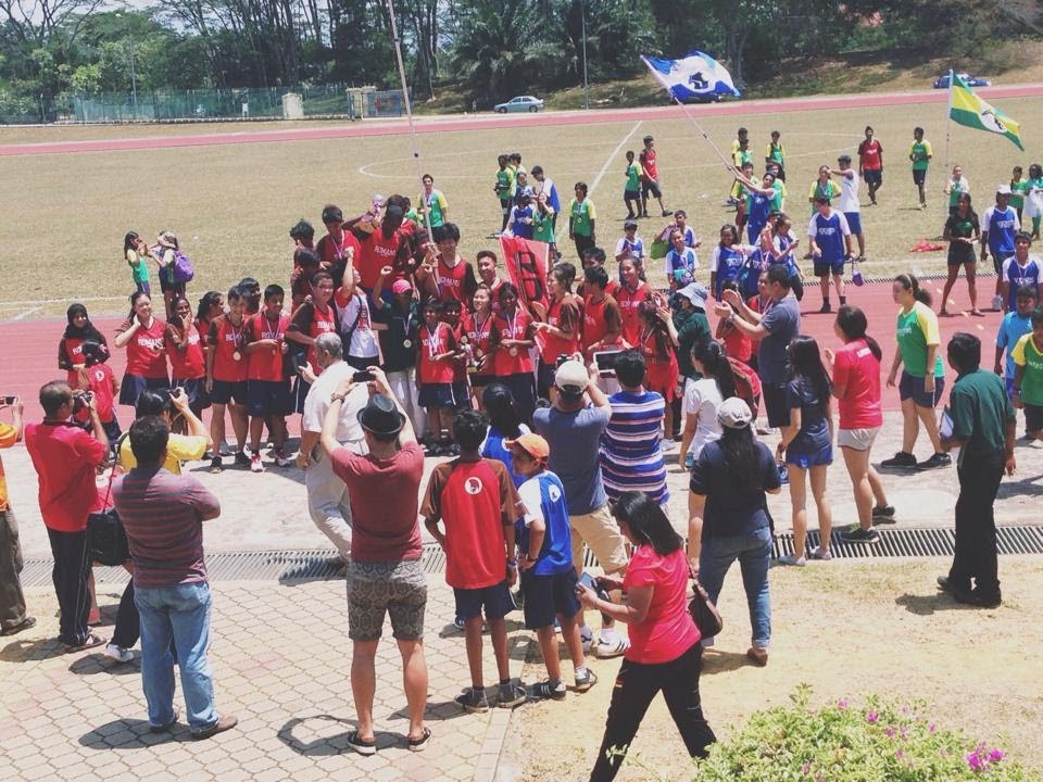 Romans Cheer '14 - YouTube