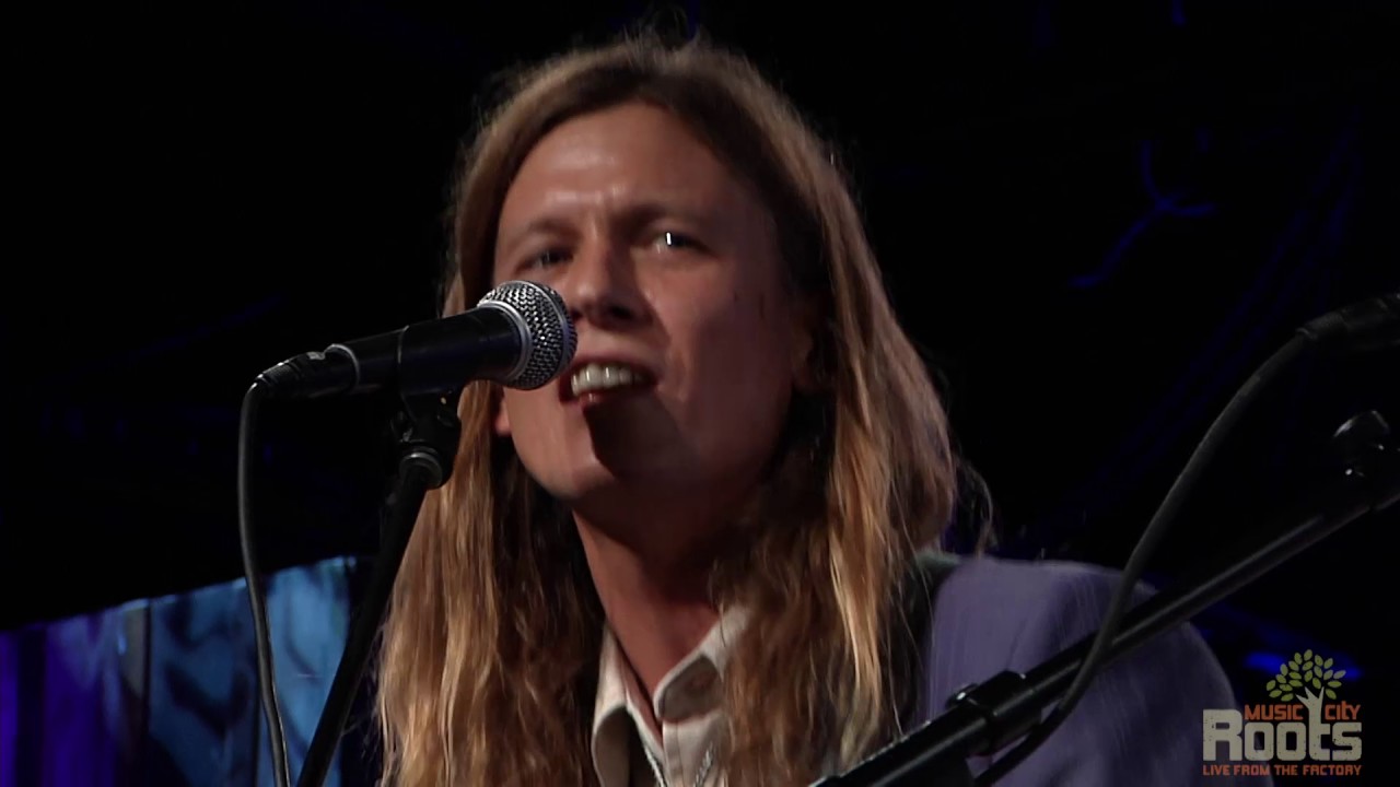 Sally & George's "Love Is Gonna Live" OFFICIAL LIVE VIDEO - YouTube