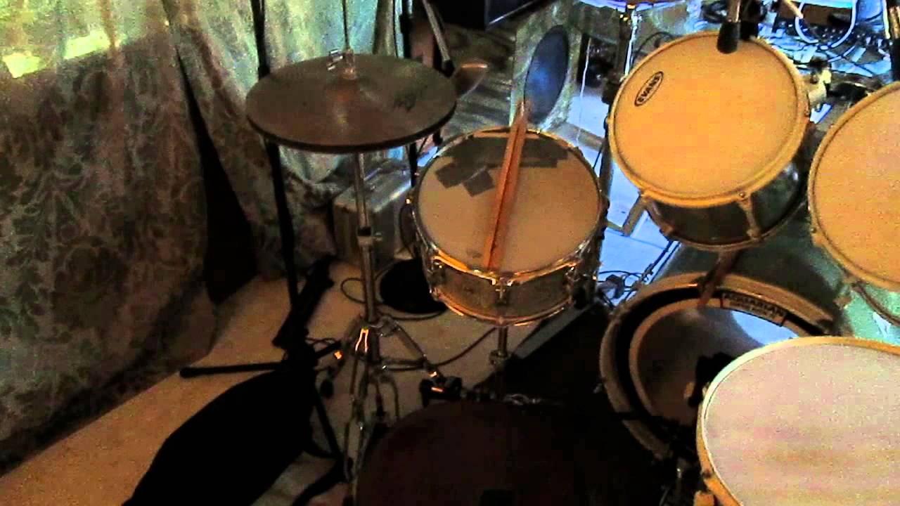 Brandon Palermo's Custom Kit Studio Drums with mics - YouTube